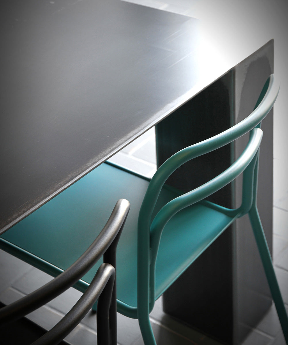 Soon Metal Dining Table - Sleek and Elegant Design | Blunt France